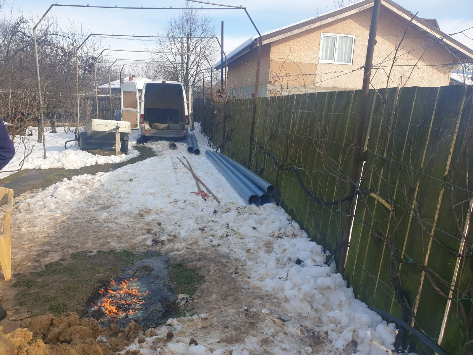 EXECUTAM FORAJE PUȚURI (fantani), pe teava PVC albastra, neagra ...